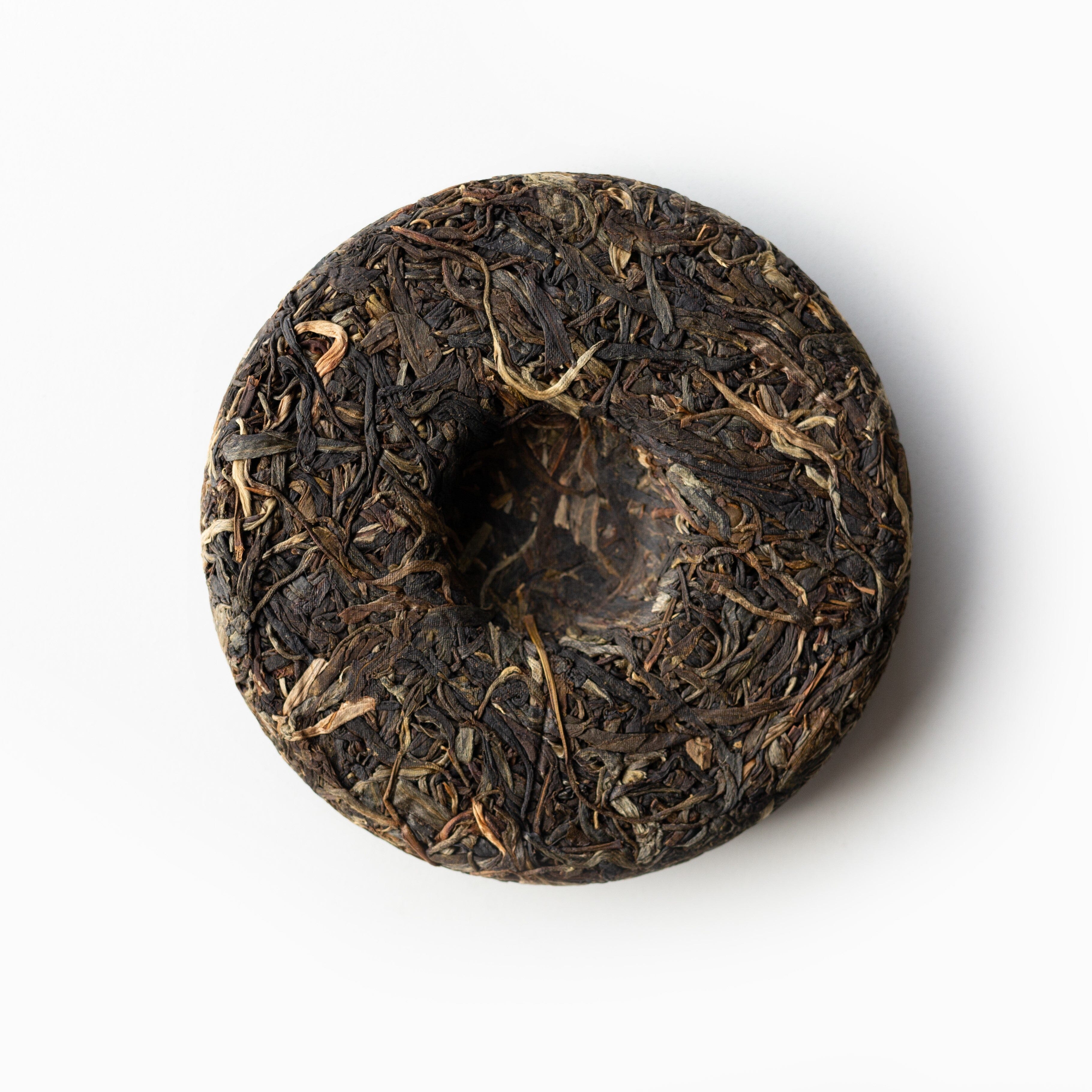 Kokang Jade Leaf Sheng Pu’er Tea Cake 2021 Vintage | Rishi Tea